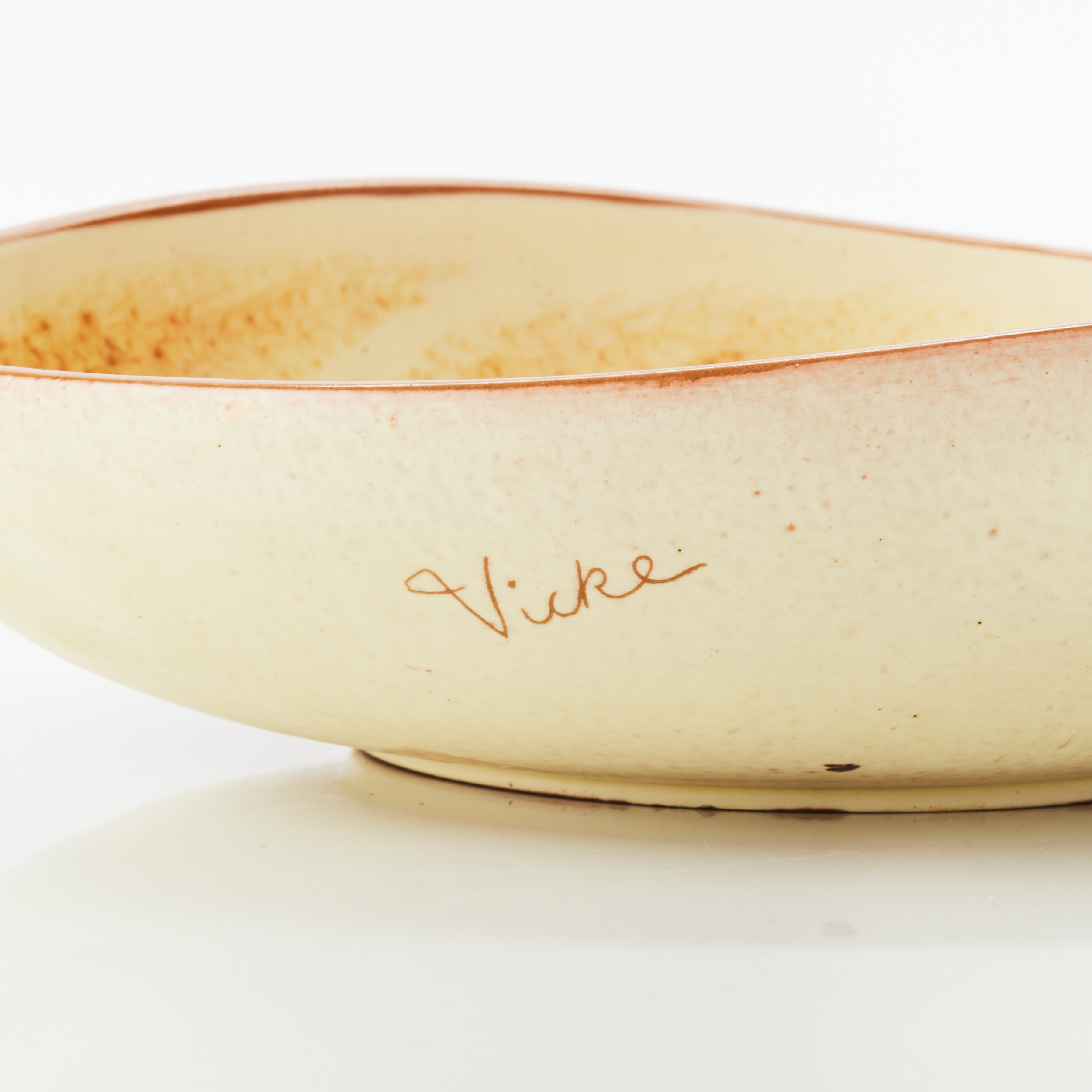 Vicke Lindstrand | Skålfat (1940) | MutualArt