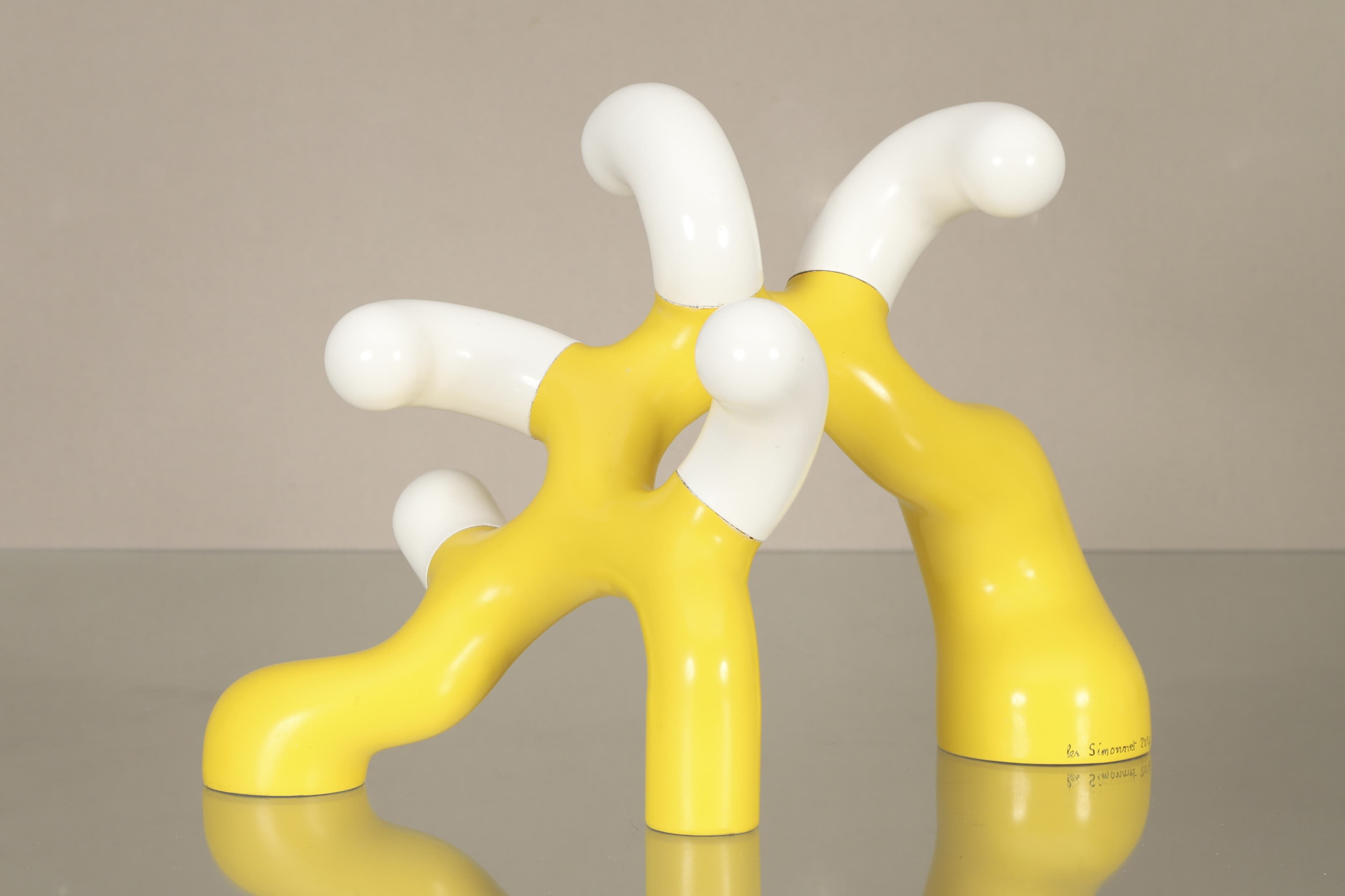 Les Simonnet | Grand polymorphe jaune & blanc, 2014 (2014) | MutualArt