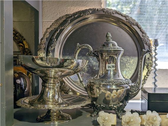 Large | SILVERPLATED GROUP | MutualArt