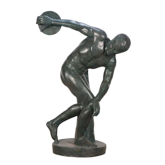 Large | Large scale brass figure of a discus thrower having a Faux ...