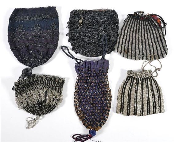 Amber | 6) ANTIQUE RETICULE BEADED PURSES (Early 20th Century) | MutualArt