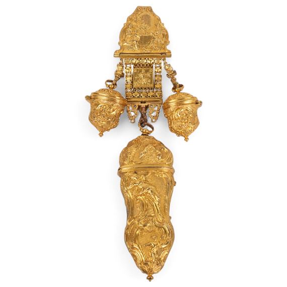 George | the etui with repousse decoration depicting a classical scene ...