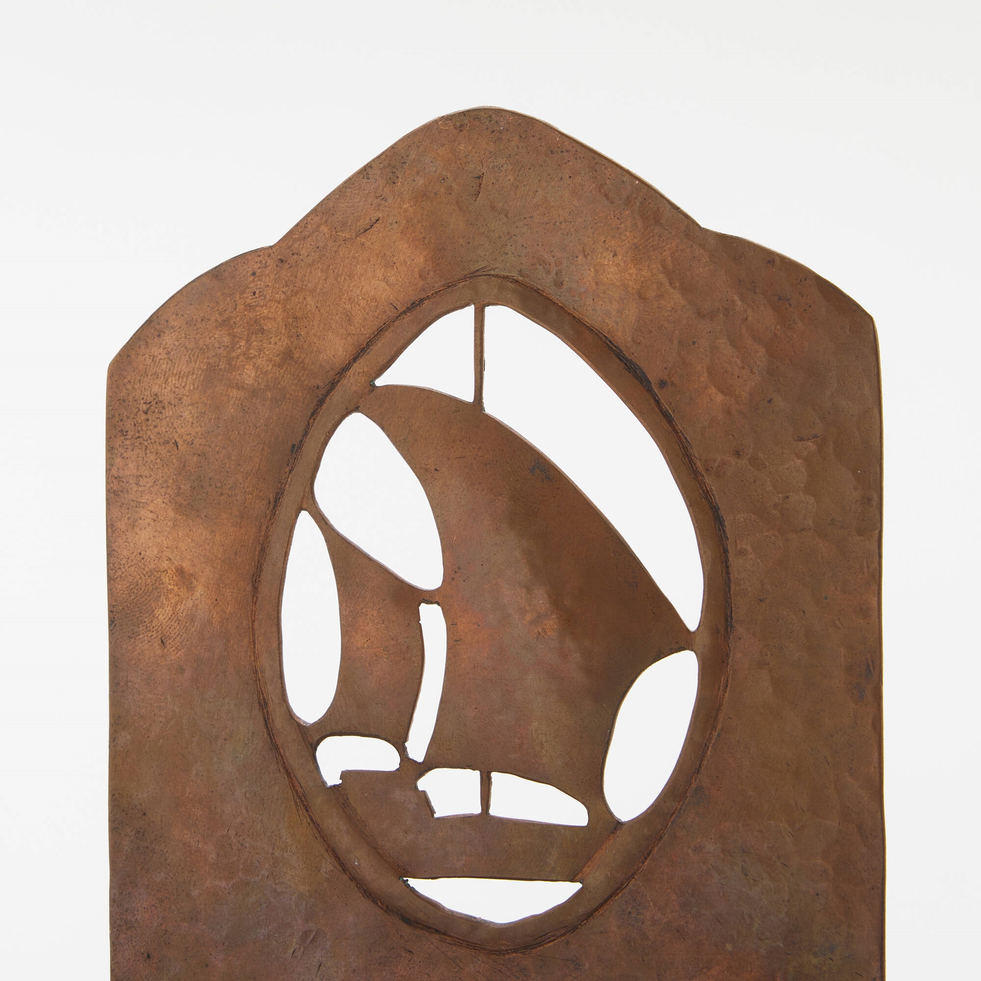 Roycroft | Collection of tabletop accessories (1915 - 1930) | MutualArt