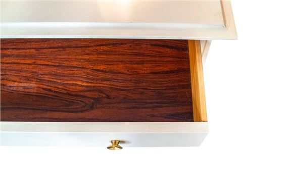 Carlo de Carli | White lacquered wood chest of drawers (Circa 1963 ...