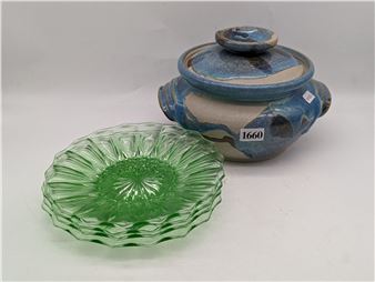 Green | PETER ROWE POTTERY | MutualArt
