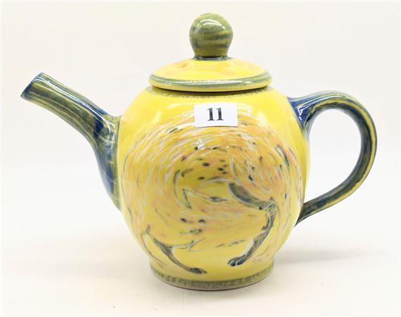 Gerry Wedd | Sgraffito decoration under glaze depicting dog in ...