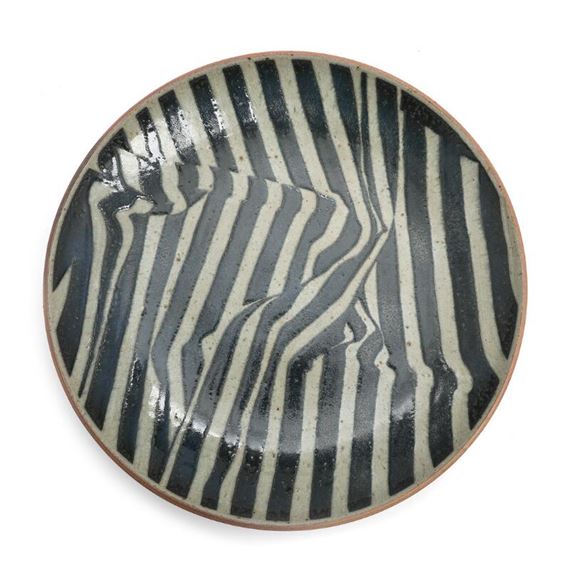 Poul Bækhøj | A circular stoneware dish with geometrical pattern ...