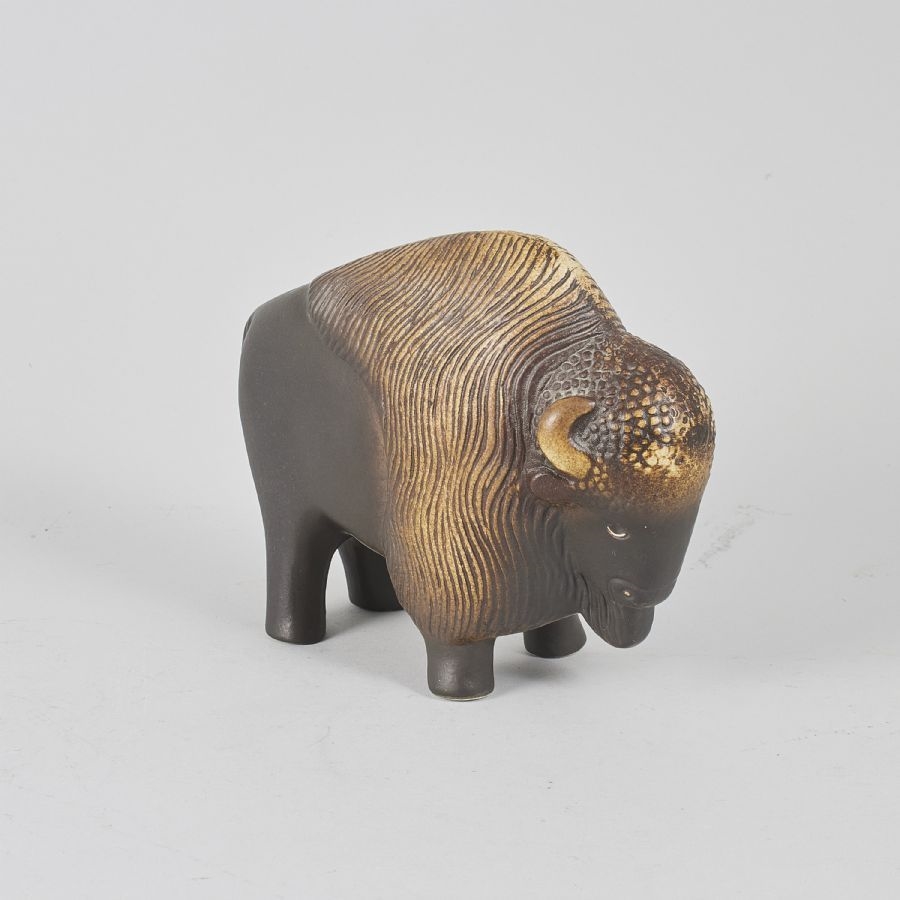 Lisa Larson | Bisonoxe ur Utrotningshotade djur | MutualArt