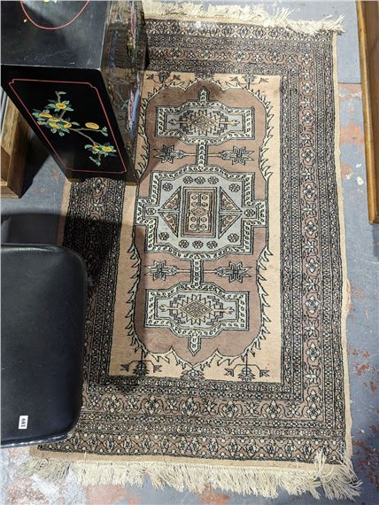 Beige | PERSIAN RUG | MutualArt