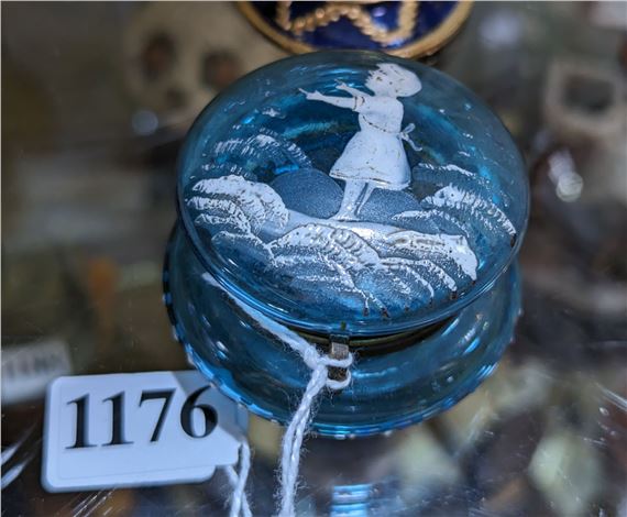 Mary Gregory | MARY GREGORY TRINKET BOX | MutualArt