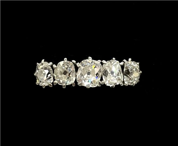 Diamond | the cushion cut diamonds totalling approx 1ct | MutualArt
