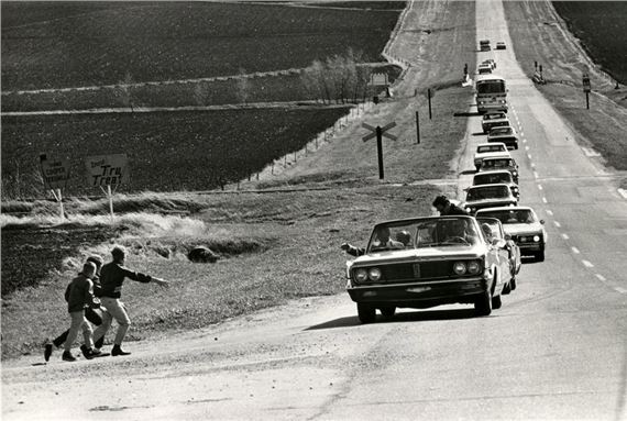 Lawrence Schiller | Robert Kennedy's campaign cars (1968) | MutualArt