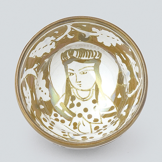 Kato Takuo | Lusterware sake cup with design of princess | MutualArt