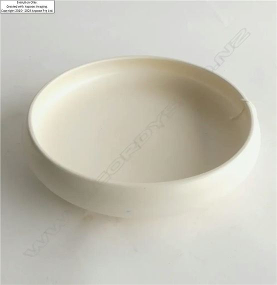 Crown Lynn | CROWN LYNN SHALLOW BOWL; Tiki mark to base | MutualArt