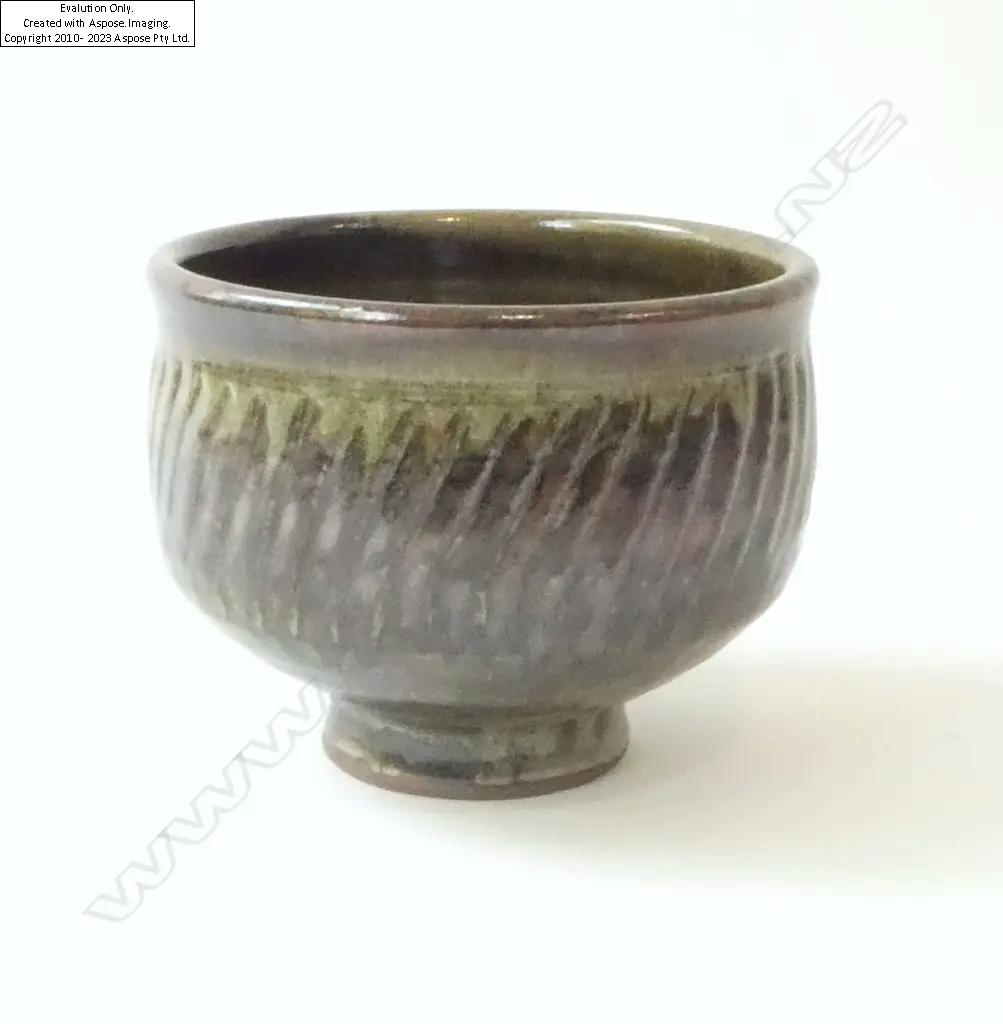 Mirek Smisek | MIREK SMISEK N.Z. STUDIO POTTERY PEDESTAL BOWL Dia.155 H ...