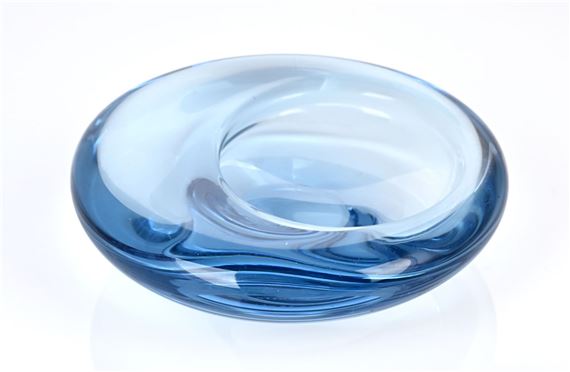 Per Lütken | Mid-century Holmegaard handblown glass heavy ashtray in ...