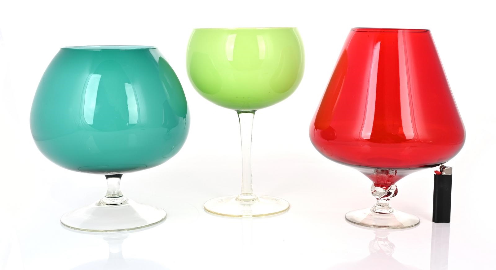 Green | Three mid-Century Empoli glass goblet shaped vases in shapes, a ...