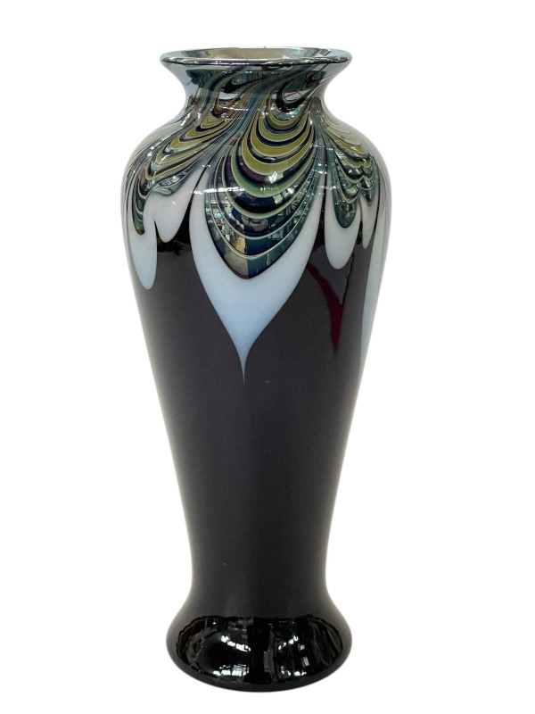 Richard P. Golding | Okra glass vase dated 2004 by R Golding (2004 ...
