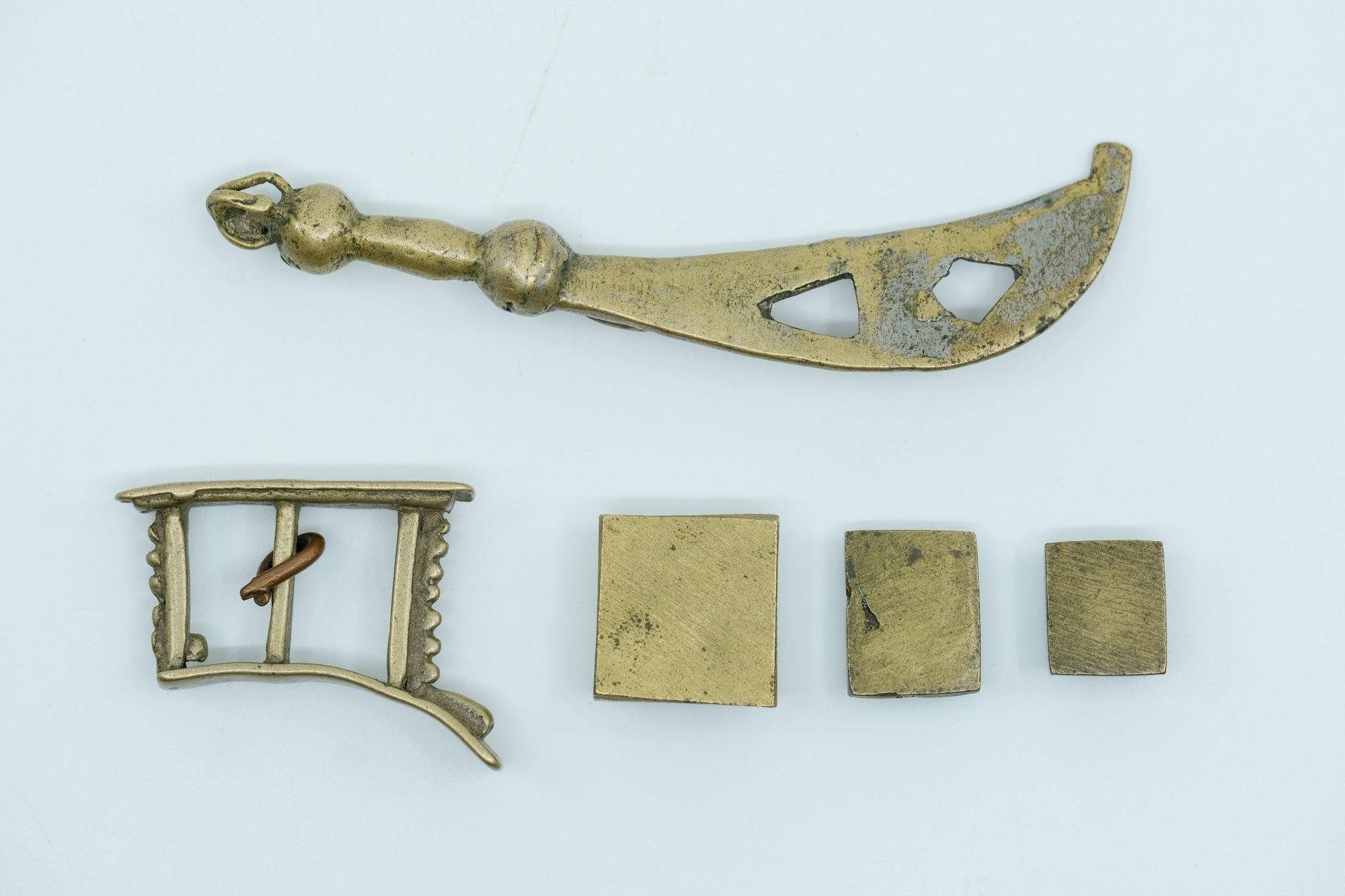 Asante | ASANTE/ASHANTI CAST BRASS WEIGHTS FOR WEIGHING GOL (19th ...