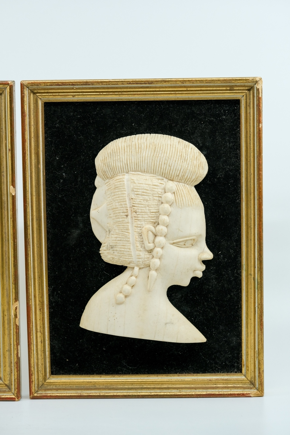 Ivory | ANTIQUE AFRICAN PRE-BAN IVORY CARVED FEMALE PROFIL | MutualArt