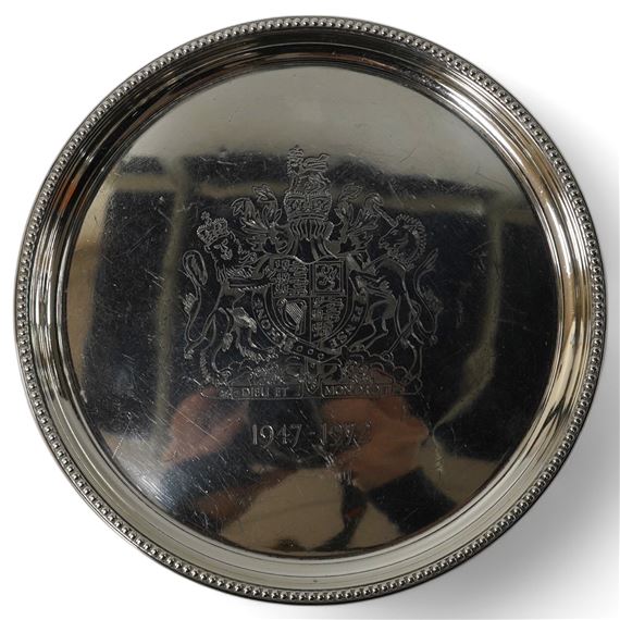 Silver | A modern circular silver salver (1972) | MutualArt