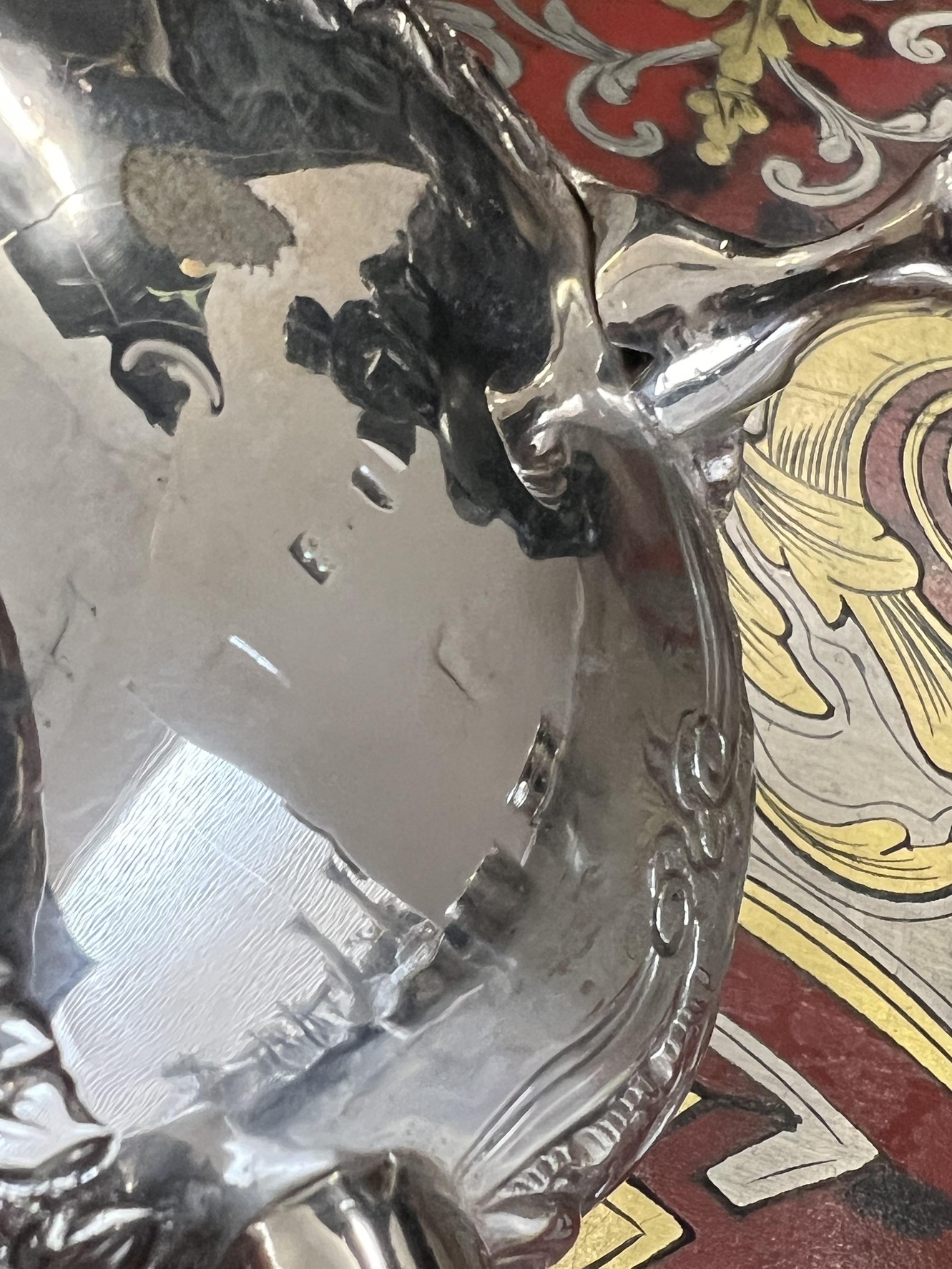 Silver | A 19TH CENTURY ENGLISH SILVER SALT (19th Century) | MutualArt