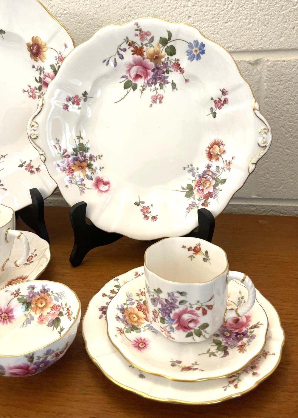 Royal Crown Derby | A Royal Crown Derby | MutualArt