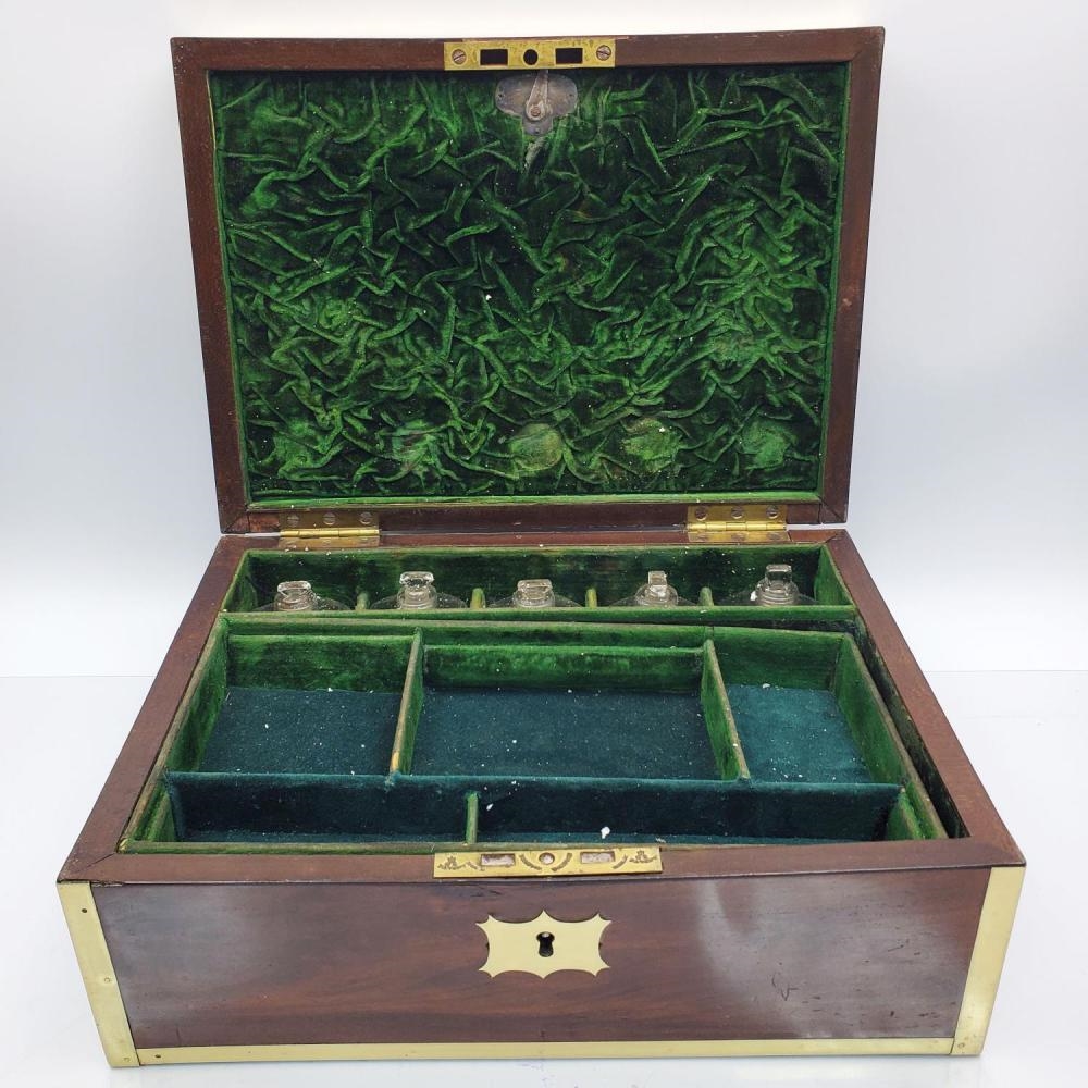 George | Antique English George III Mahogany Writing Box | MutualArt