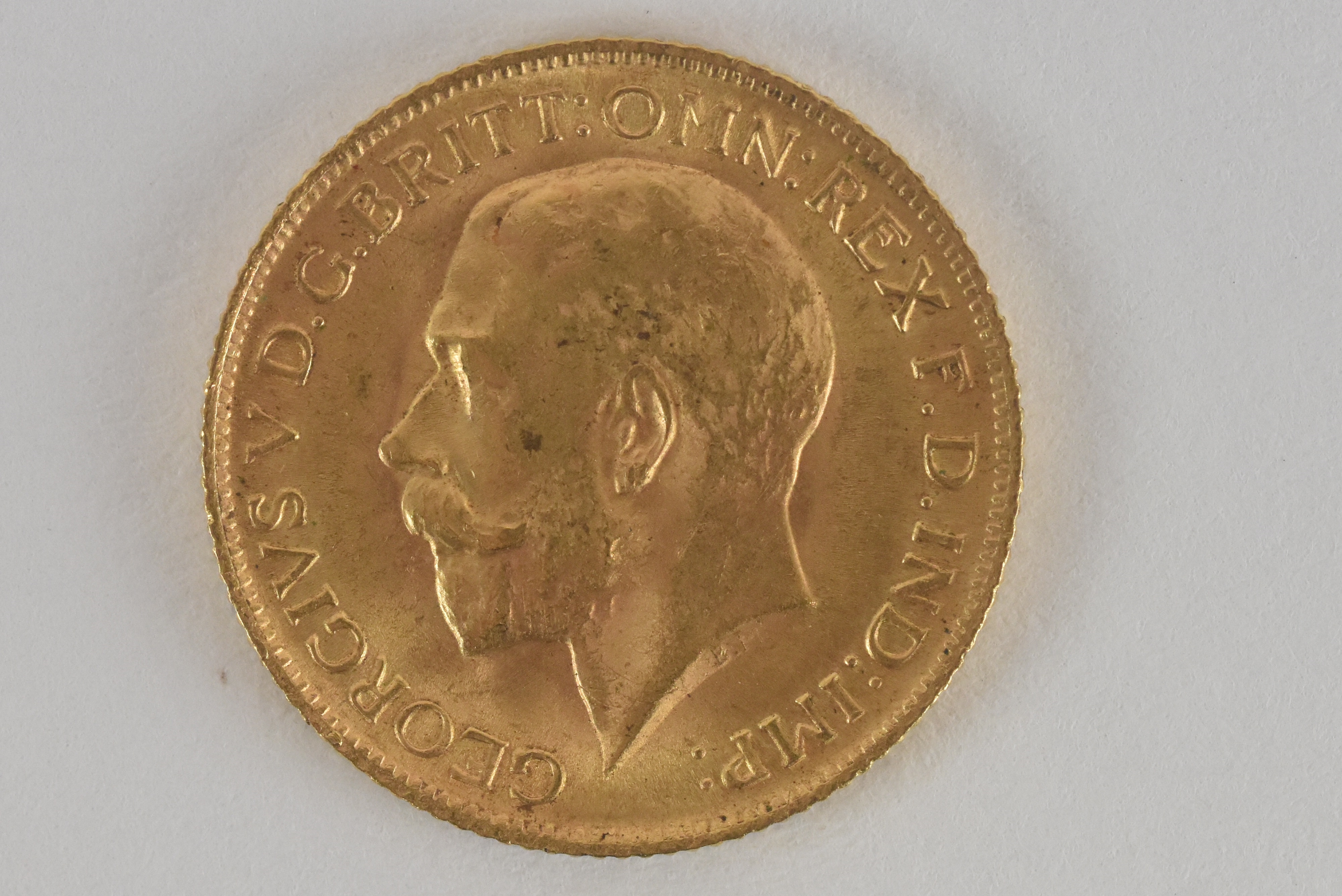 George | A George V 1915 full sovereign (1915) | MutualArt