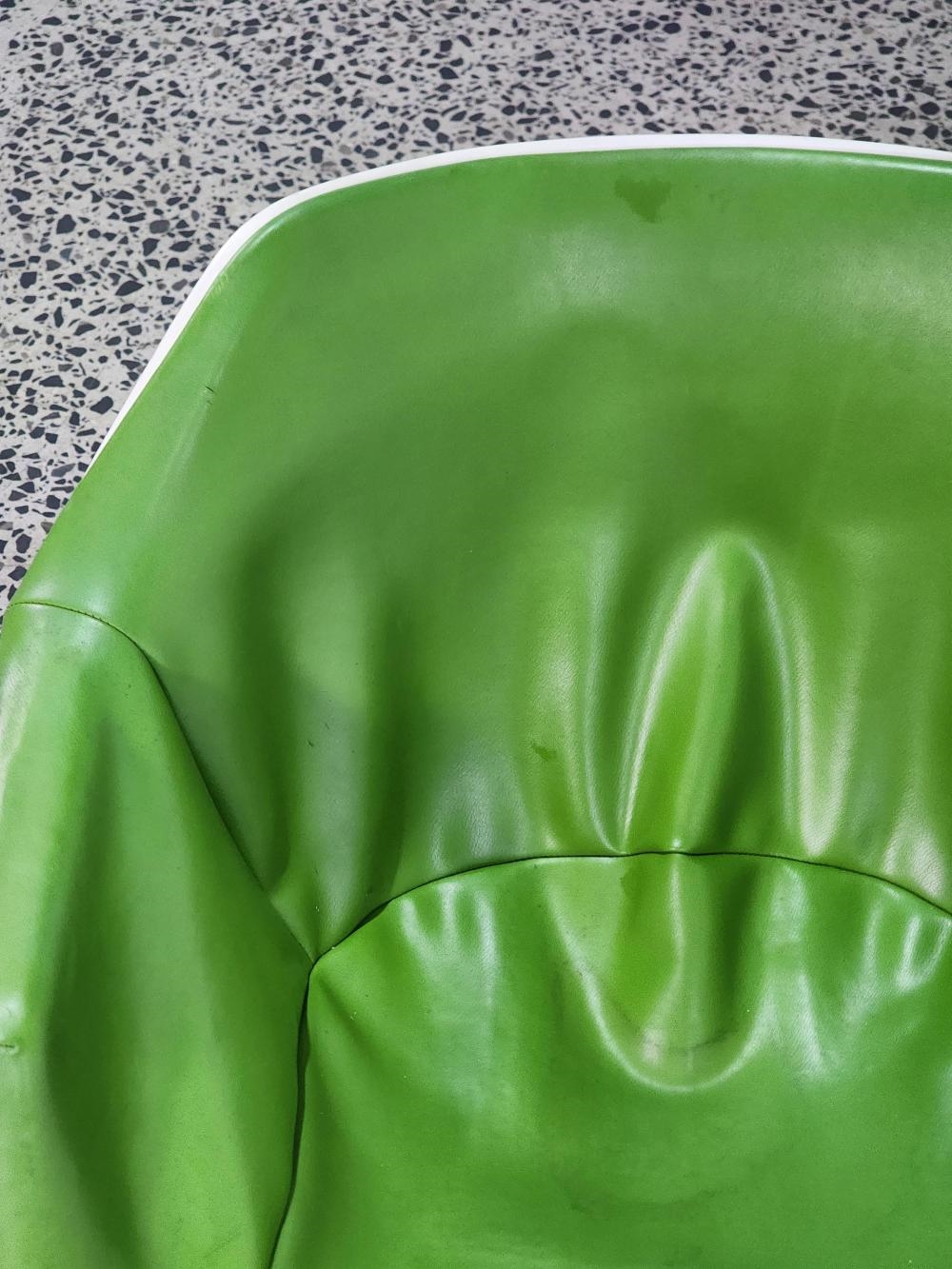 Robin Day | 1970s Robin Day Airborne green vinyl tub chair on aluminium ...