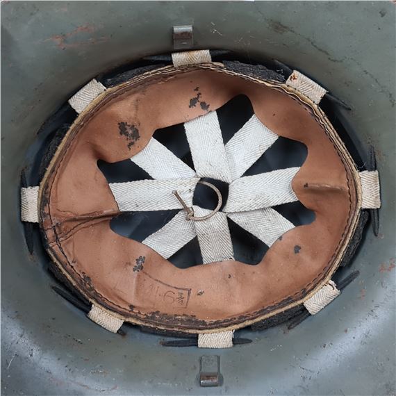 Civilian | An original WWII civilian Zuckerman helmet with original rop ...