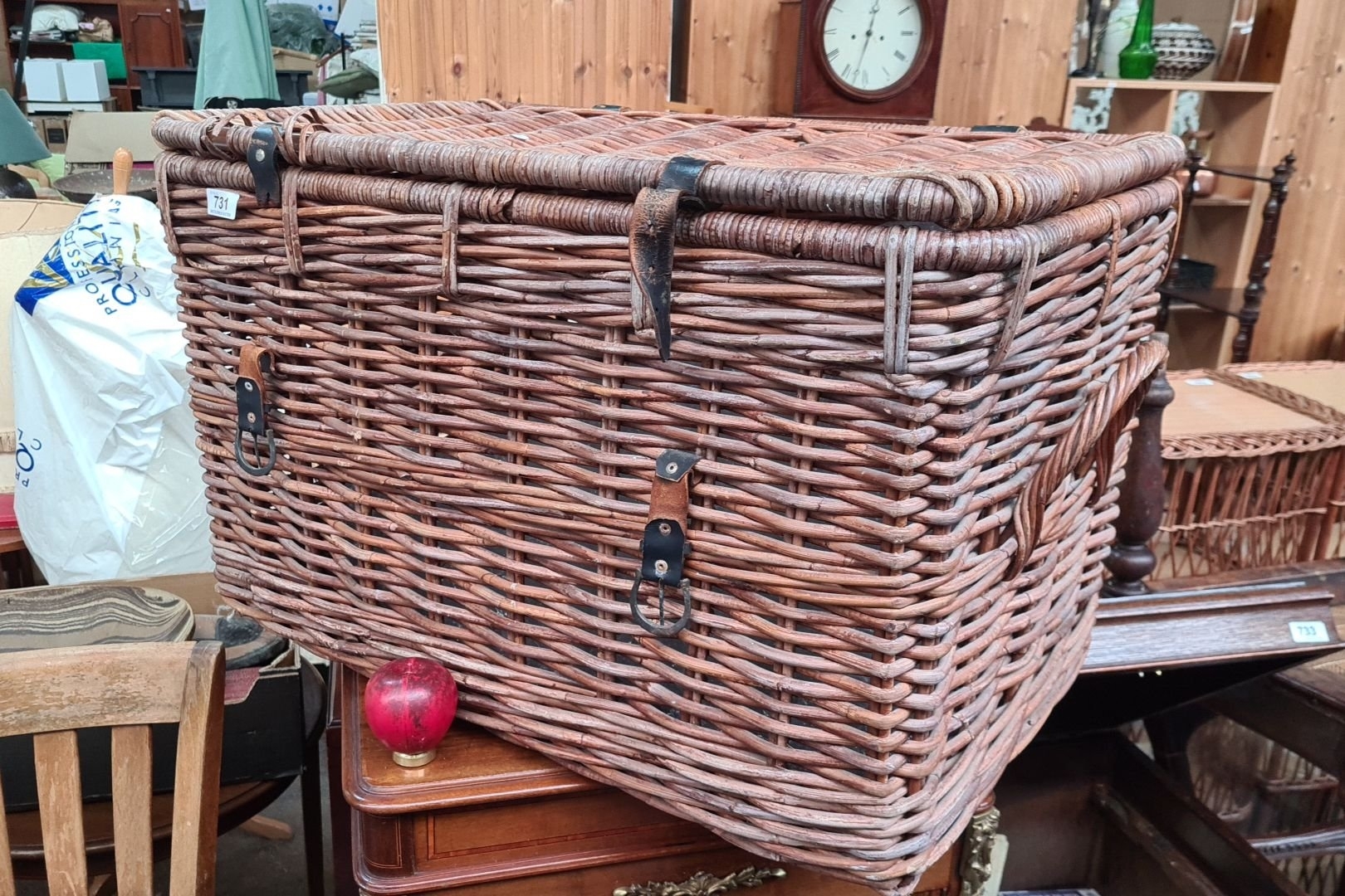 Large | Large antique wicker storage trunk with leather straps and m ...