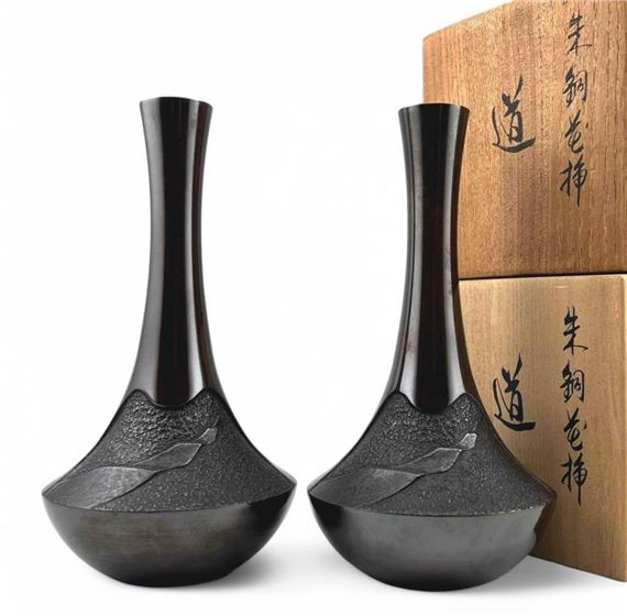 Tsuda Eiju | Pair Of Bronze Japanese Modernist Vases (Circa 20th ...