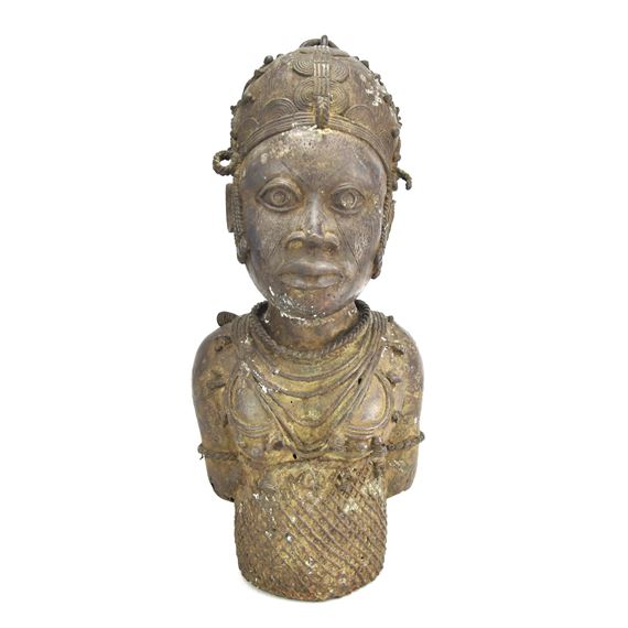 Benin | A Benin BRONZE female BUST | MutualArt