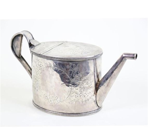 Guido Silvestri | An English Georgian silver plated tea pot having ...