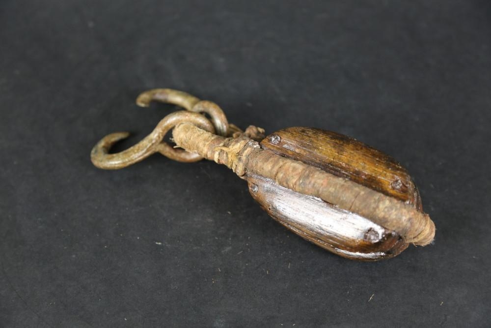 Block | An early timber cat block | MutualArt