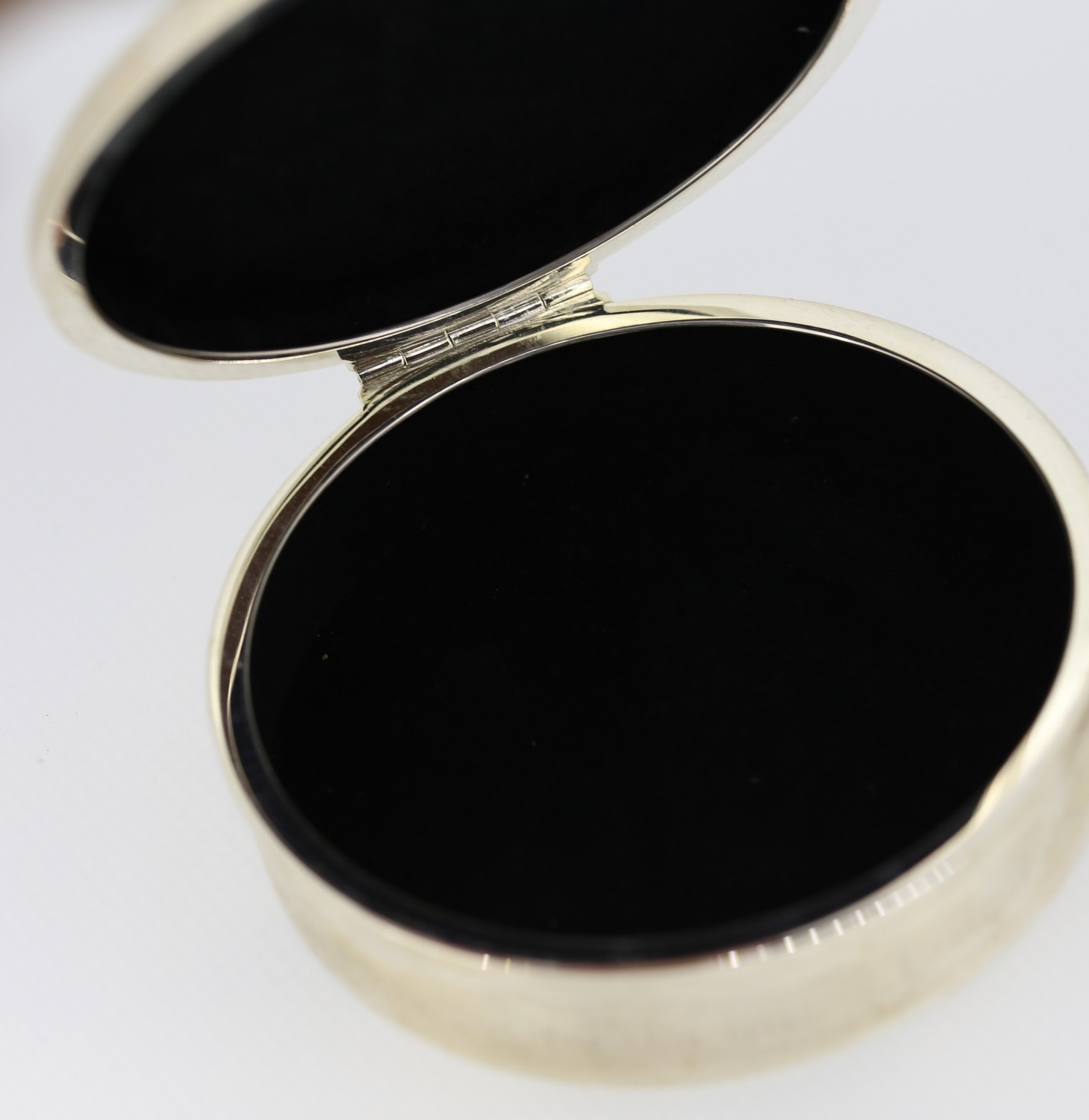 Richard Jarvis | Richard Jarvis of Pall Mall Sterling Silver ...