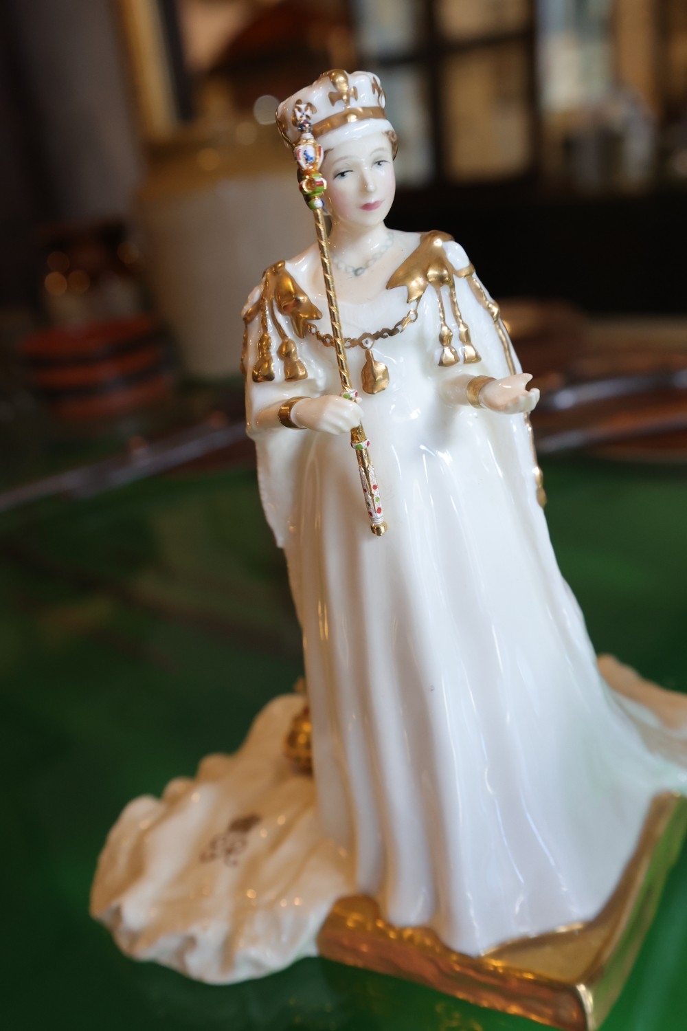 Queen Elizabeth | Royal Doulton Queen Elizabeth II Limited Edition Fine ...