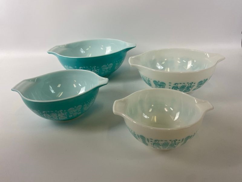 Pyrex | Vintage Pyrex Bowls | MutualArt