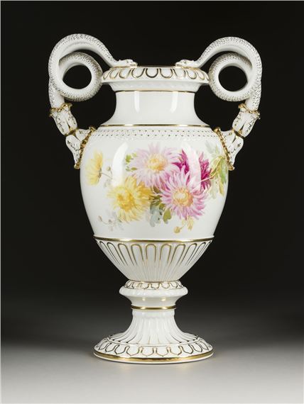 Meissen | GROSSE SCHLANEGENHENKELVASE MIT CHRYSANTHEMEN (1850 - 1924 ...