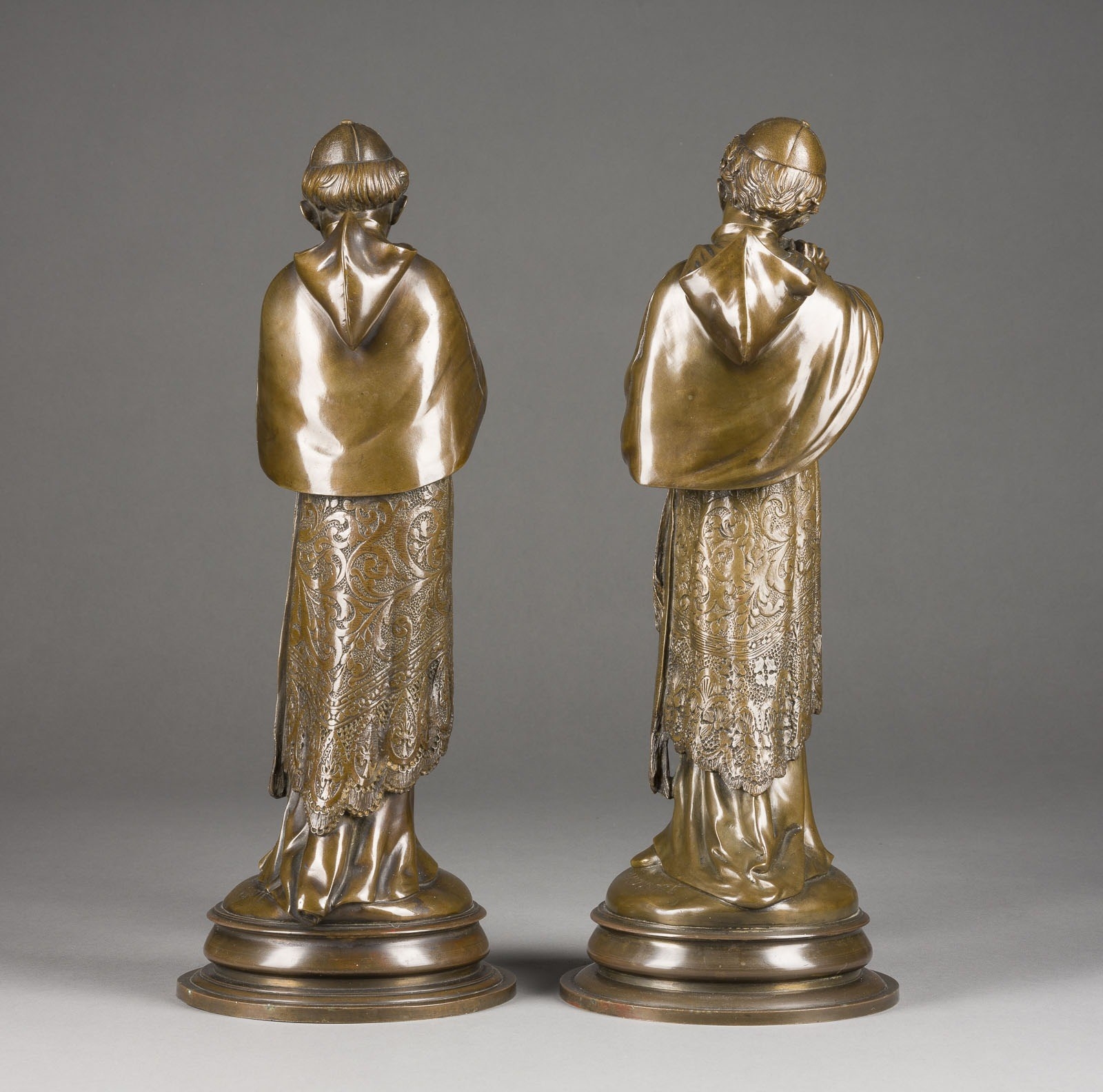 Auguste Louis Lalouette | PAAR JUNGE MINISTRANTEN (1826 - 1883) | MutualArt