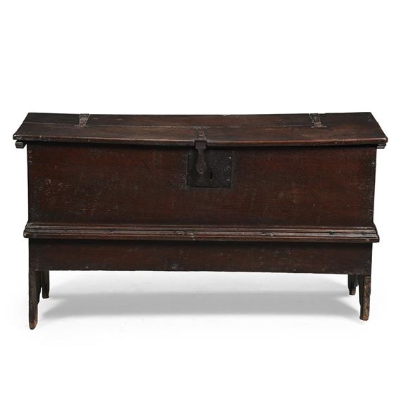 Roger Warner | AN OAK PLANK CHEST, MID 17TH CENTURY (Circa 17th Century) | MutualArt