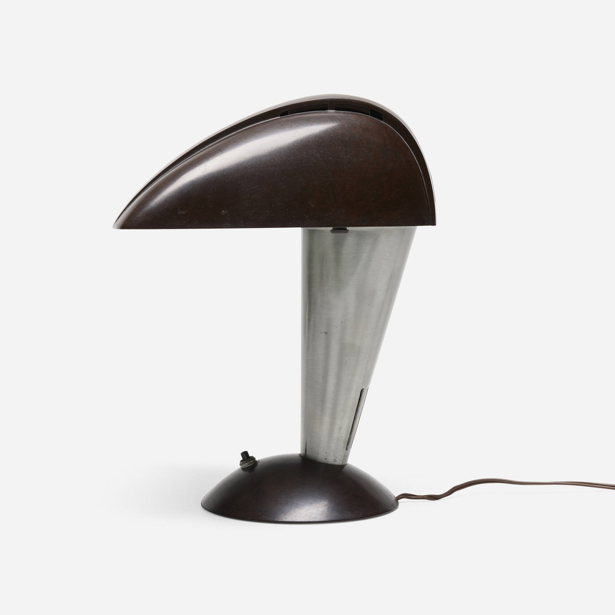 Walter Dorwin Teague | Polaroid esk lamp, model 114 (1939) | MutualArt