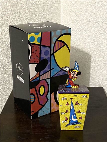 Romero Britto | Romero Britto - Sorcerer Mickey Lidded Box | MutualArt