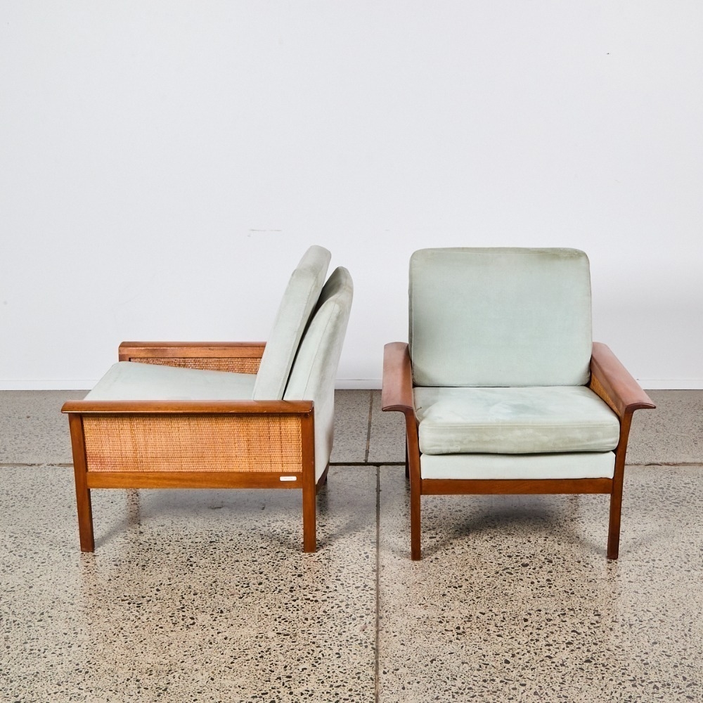 Fred Lowen | A Pair of Fred Lowen Arm Chairs | MutualArt