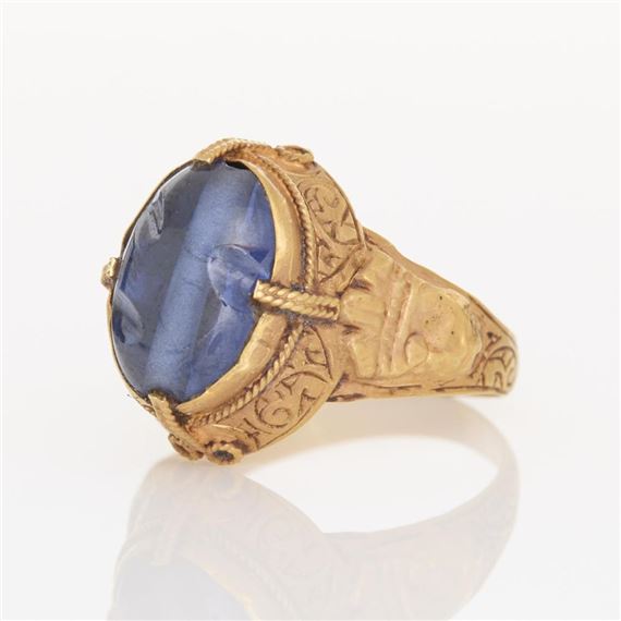 Roman School, 17th Century | 22k Yellow Gold Ring w/ Ancient Roman ...