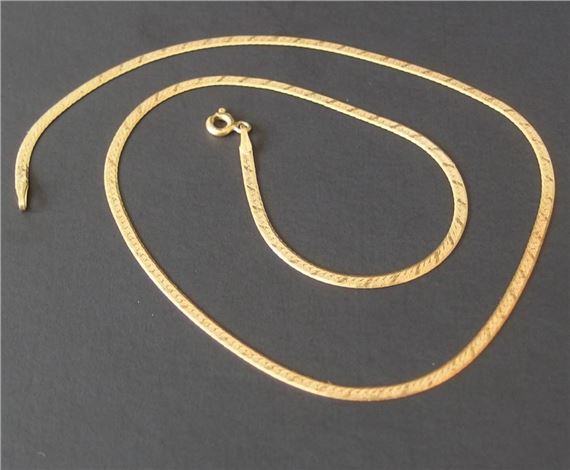 Snake | 18KT GOLD SNAKE CHAIN NECKLACE (1980s) | MutualArt