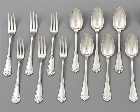 Guido Silvestri | Suite of 6 Neo-Gothic silver flatware. In a case ...