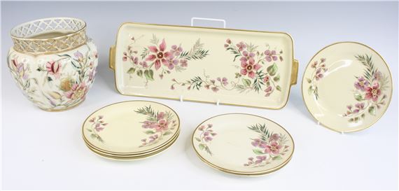 Zsolnay Ceramic Factory | A Zsolnay Pecs pottery jardiniere | MutualArt