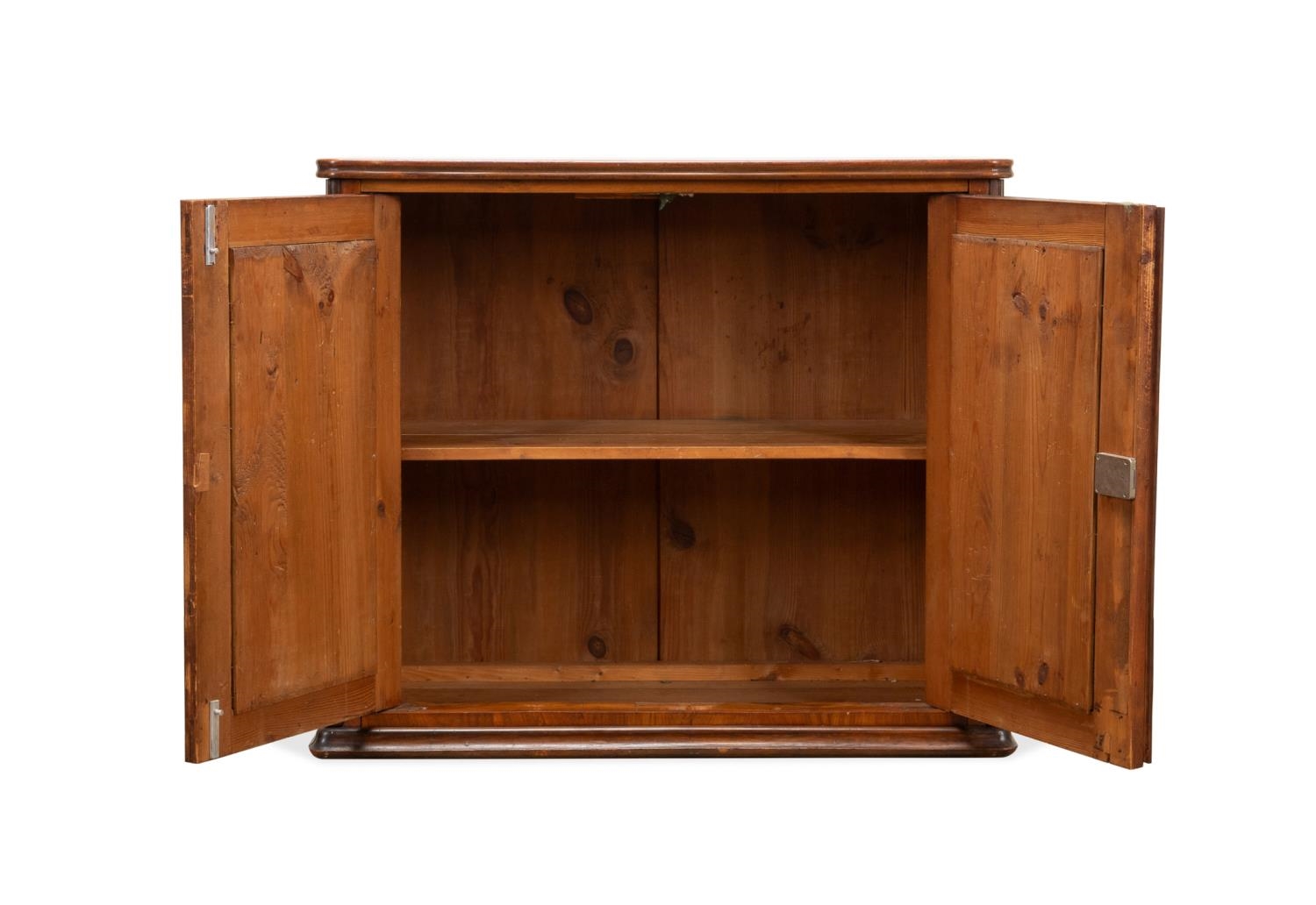 LOUIS | EARLY VICTORIAN MAHOGANY TWO DOOR CABINET (Early 20th Century ...